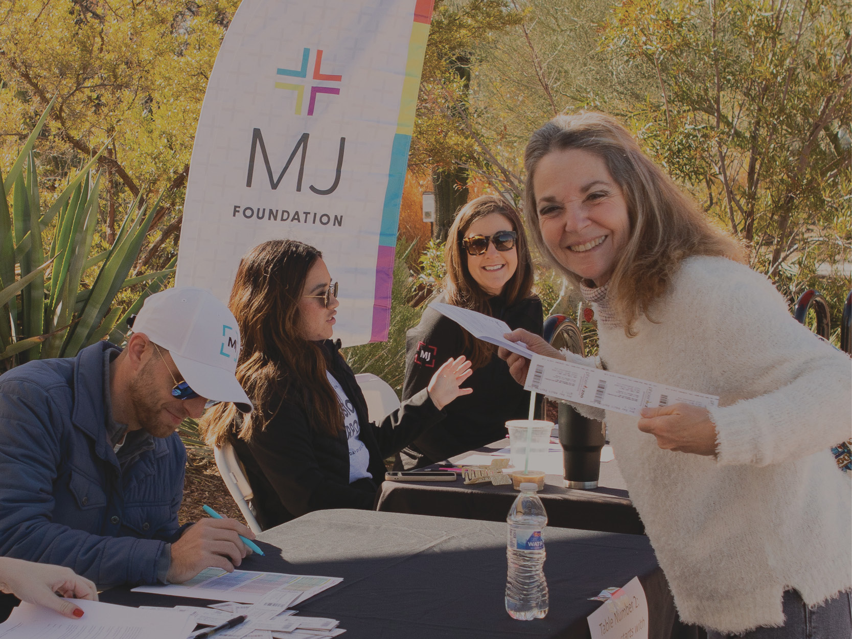 The MJ Companies’ Foundation Sends Families to Zoo